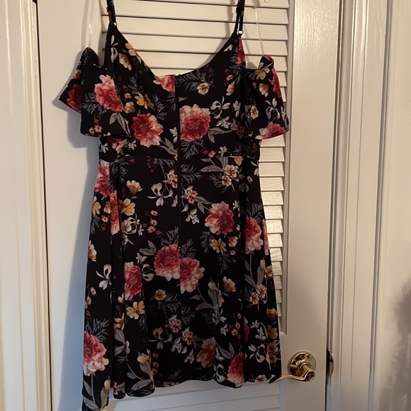 RNB | Dresses | Rnb Floral Dress Brand New | Poshmark